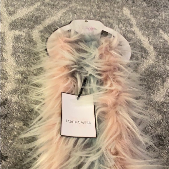 tabitha webb | Accessories | Nwt Tabitha Webb Faux Fur | Poshmark